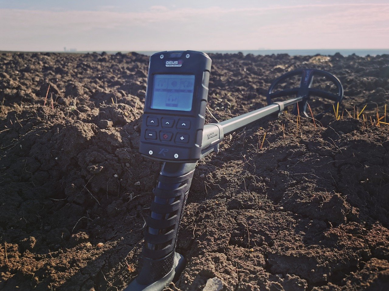 Hobby Metal Detectors: A Useful Way for Outside Pastime - Jt.Org